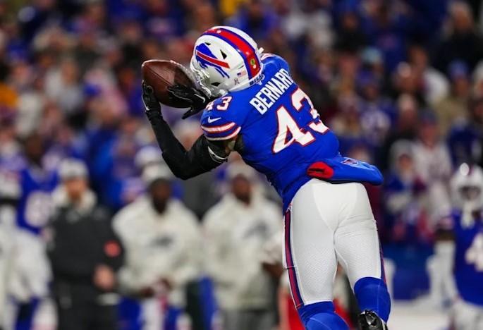 Bills LB Bernard Earns AFC Defensive Player of the Week Honors ...