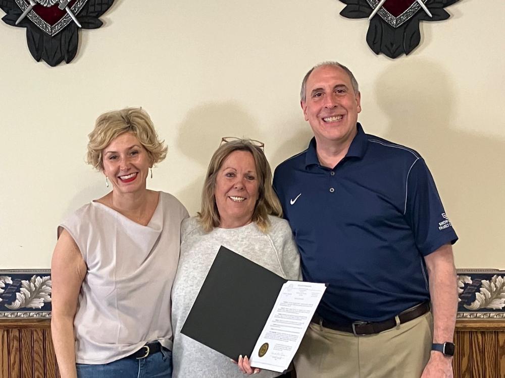 Festivals Fredonia Honors Volunteers, Board Member at May Meeting ...